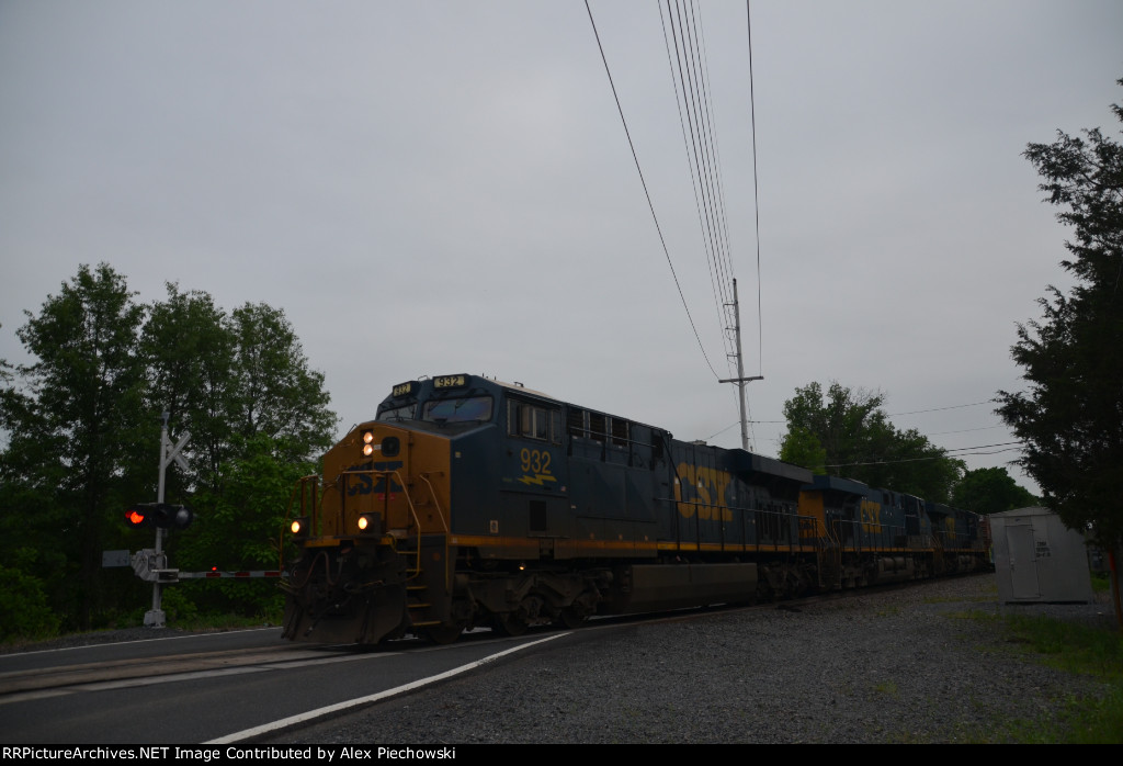 CSX 932